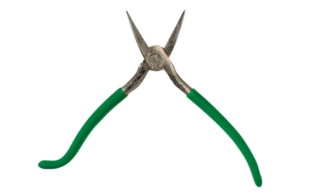 CS Osborne Wide Duckbill Plier ~ Smooth Jaws